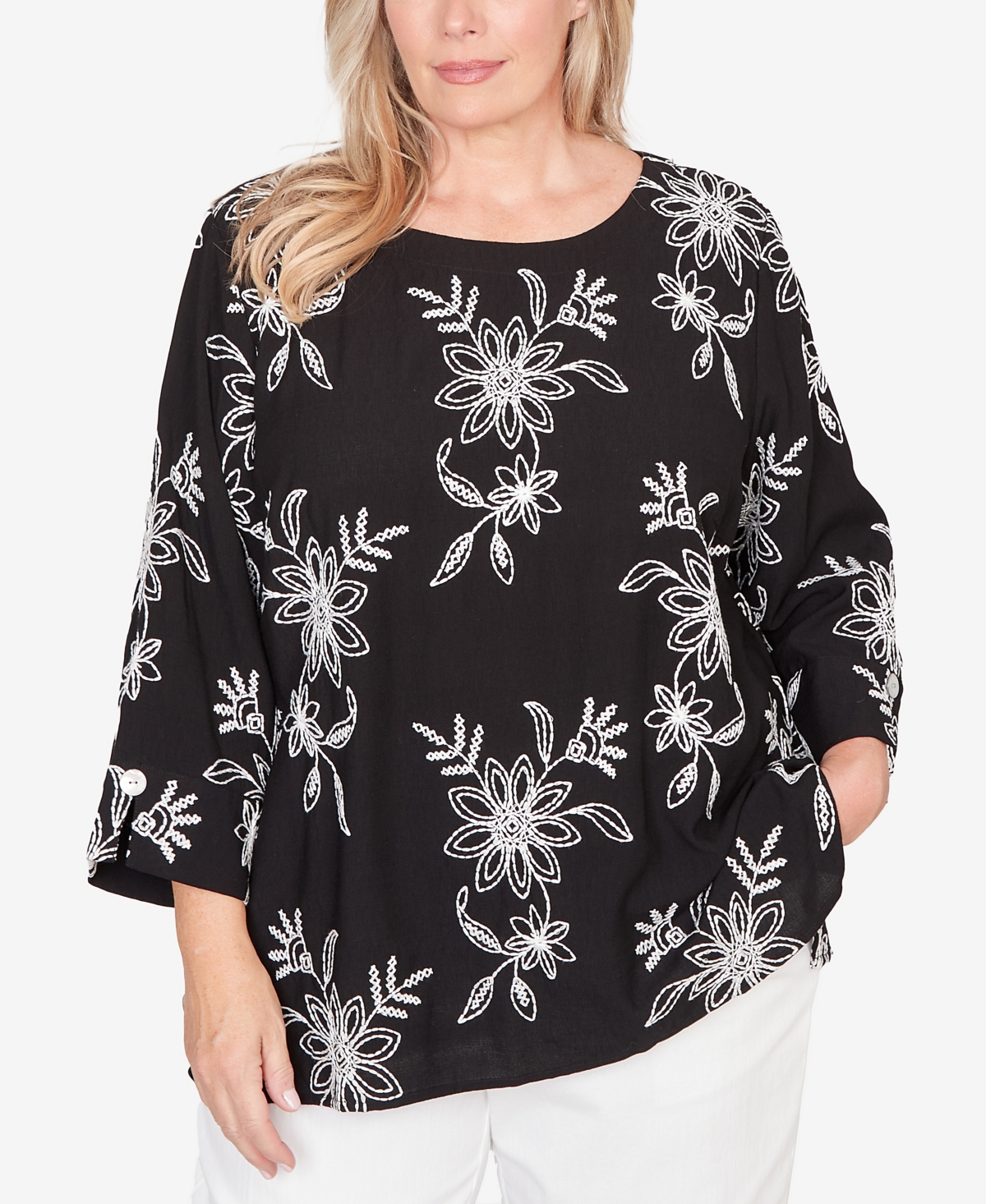 Click here for Alfred Dunner Plus Size Classic Tossed Floral Embr... prices