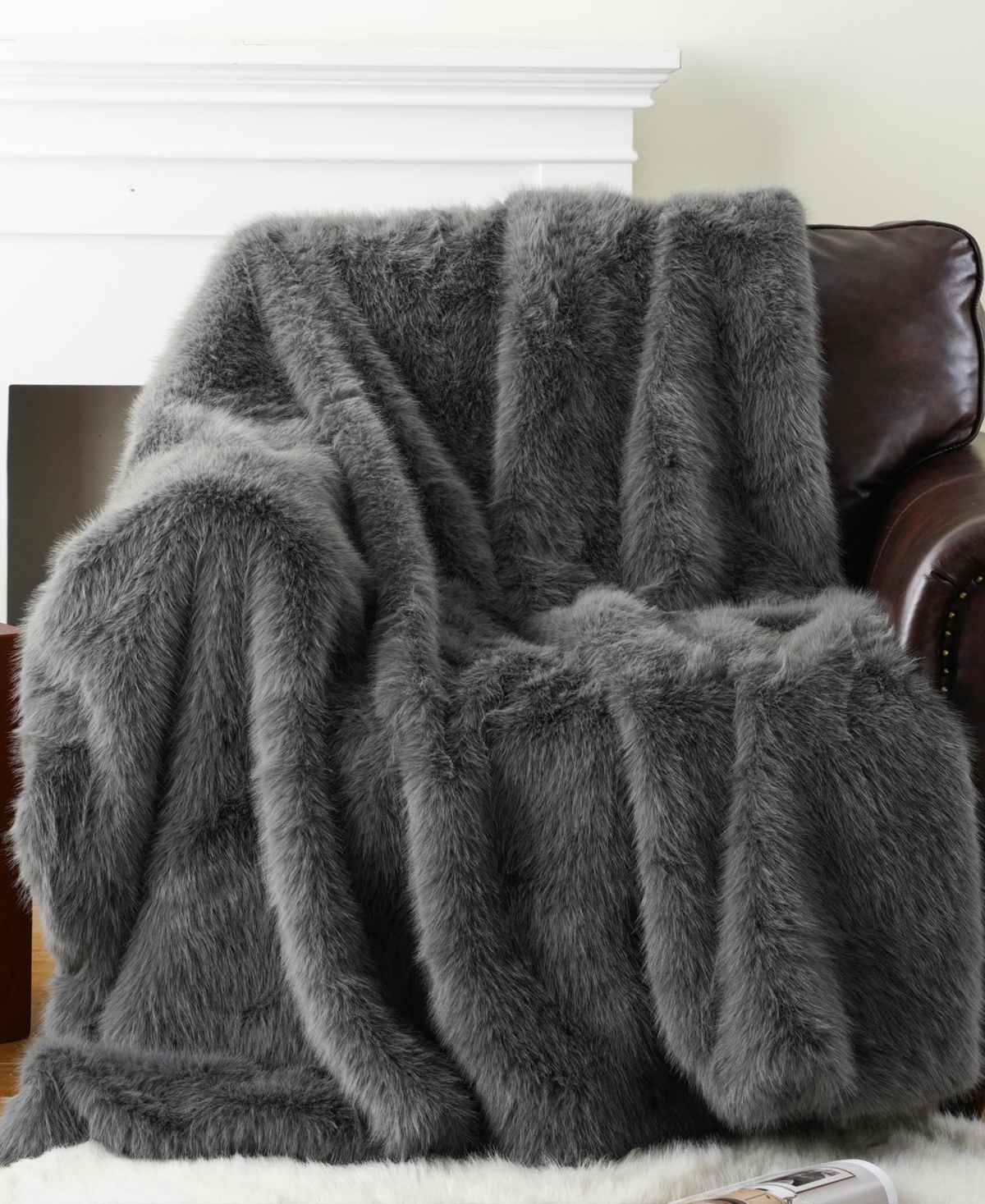 Click here for Battilo Lifestyle Faux Fur Throw  50 x 60 - Gray prices