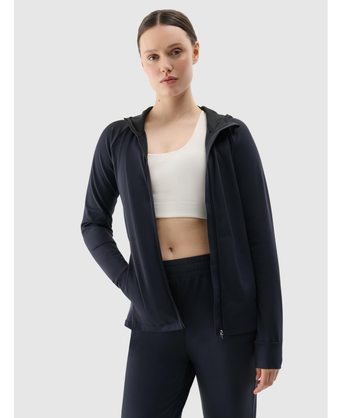 Click here for 4F Womens regular quick-dry training sweatshirt -... prices