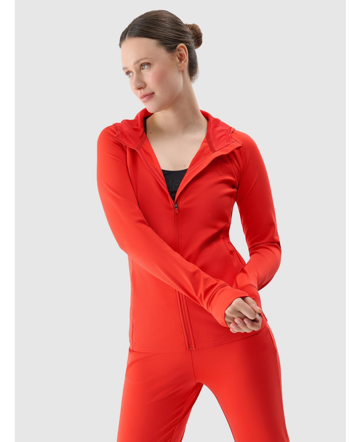 Click here for 4F Womens Regular Quick-Dry Training Sweatshirt -... prices