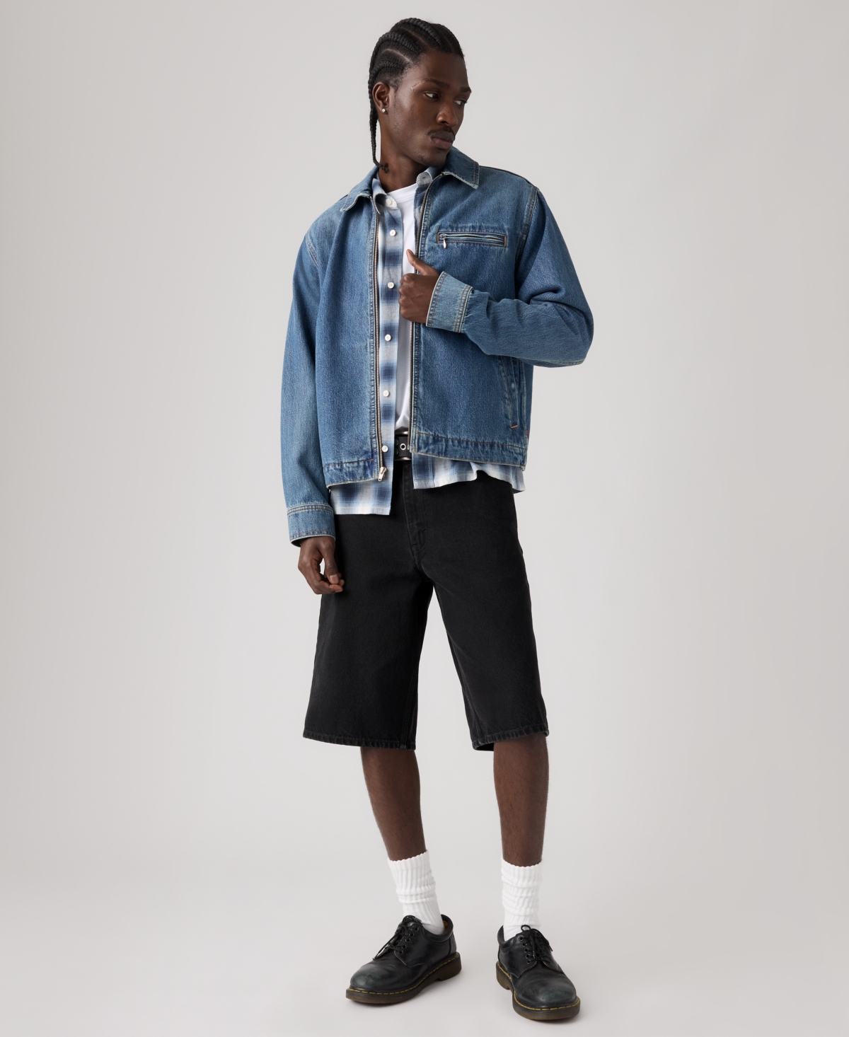 Click here for Levis Mens 470 Low-Rise Baggy Shorts - Just Tonigh... prices