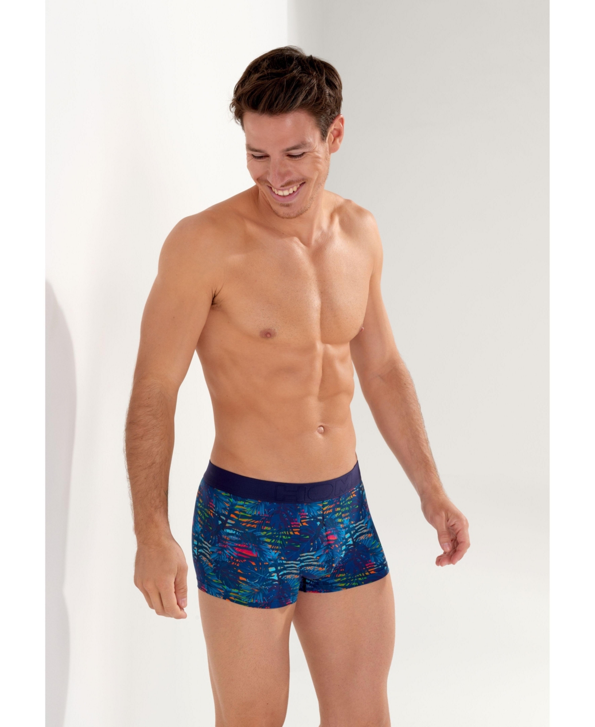 Click here for Hom Usa Mens Dreamland Trunk prices