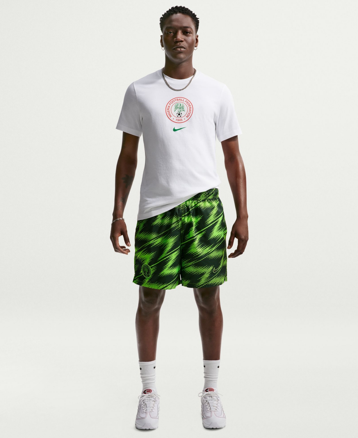 Click here for Nike Mens Nigeria Crest Soccer T-Shirt - White prices