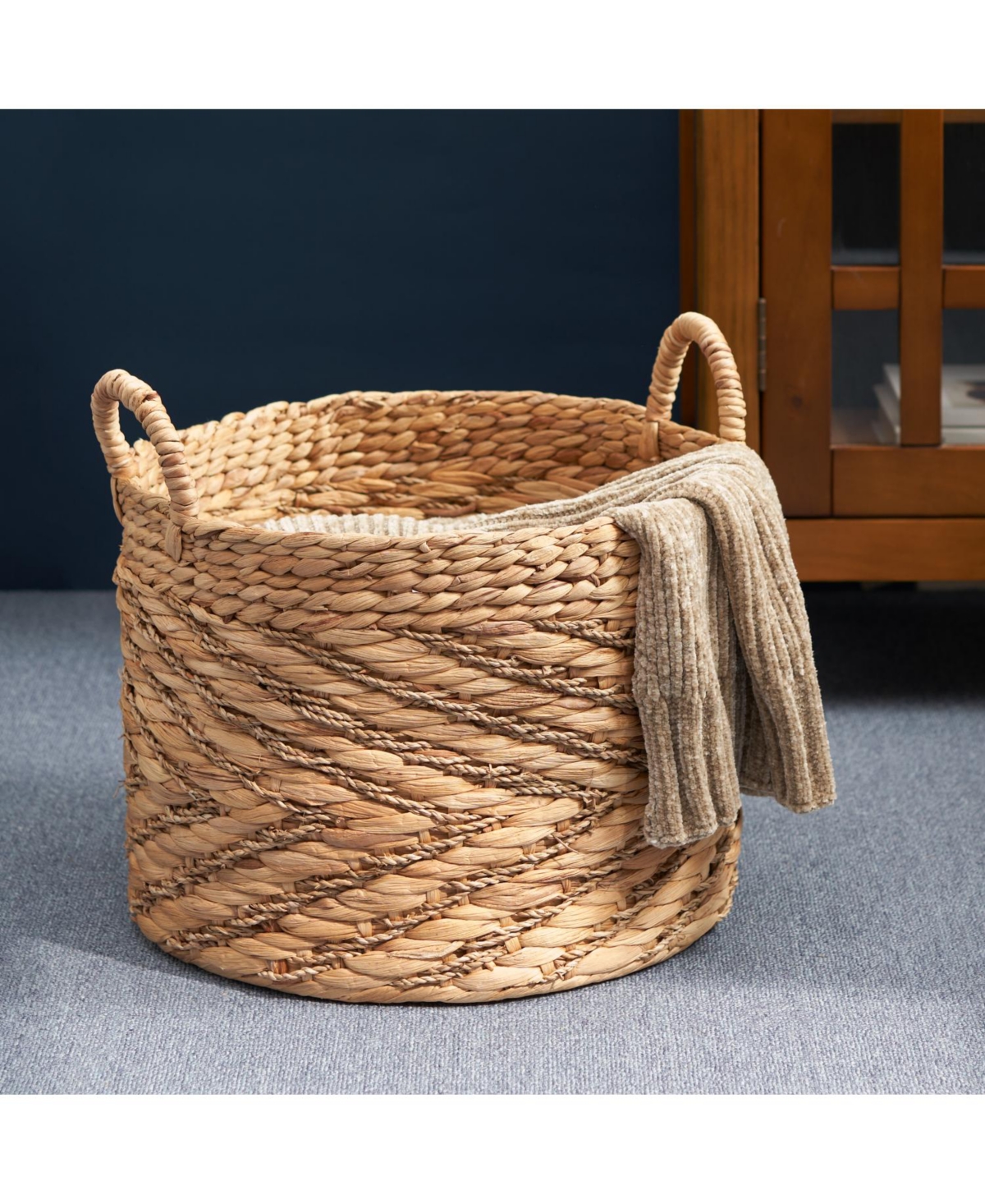 Click here for Rainsken Round Water Hyacinth Woven Hamper Basket... prices
