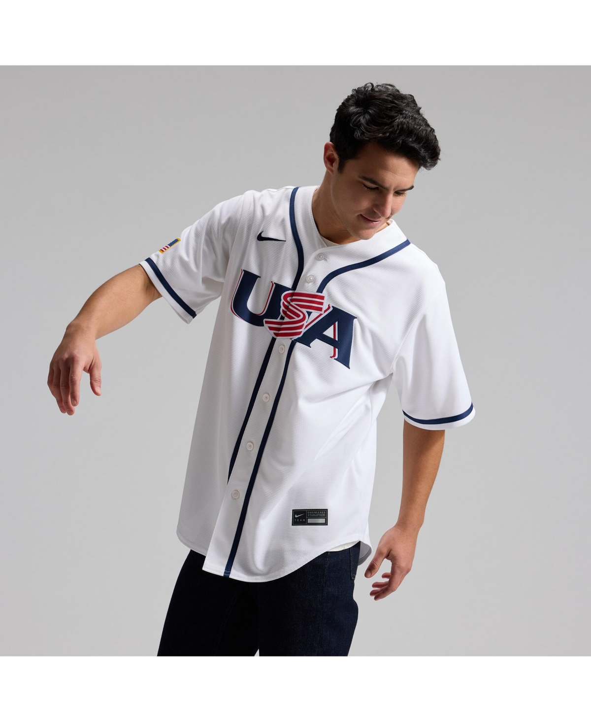 Click here for Nike Mens White Usa Baseball 2026 World Baseball C... prices