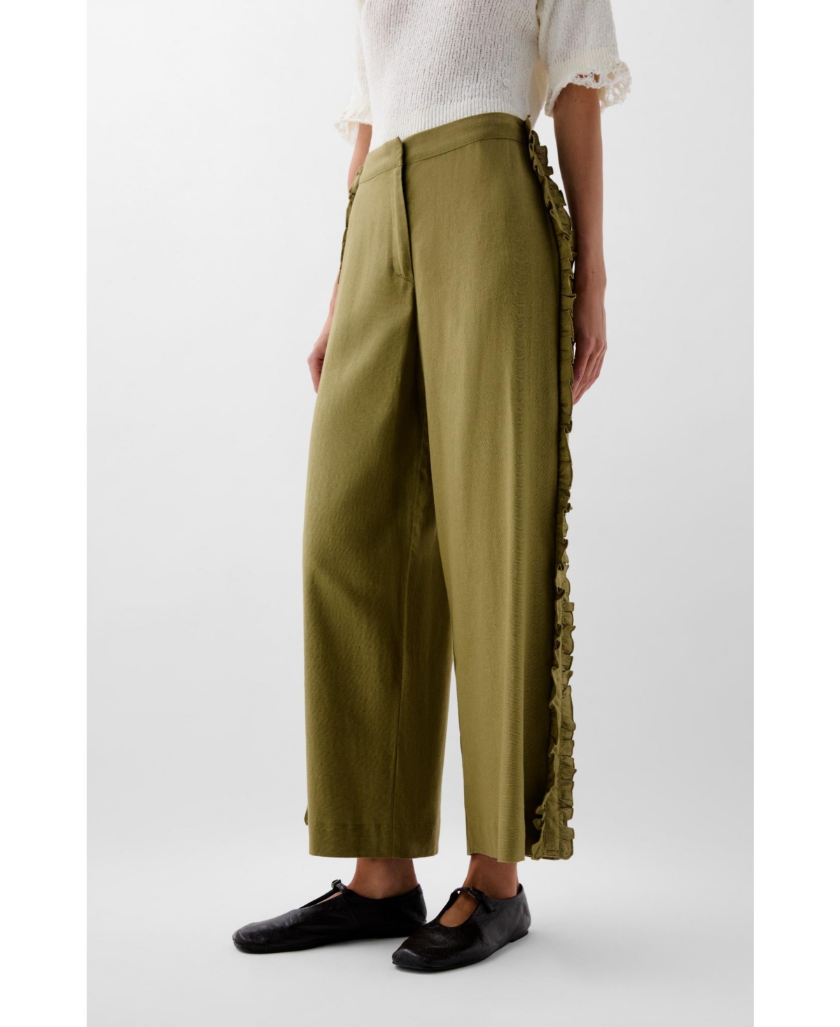 Click here for Scalpers Womens Ruffle Prep Pant - Khaki prices