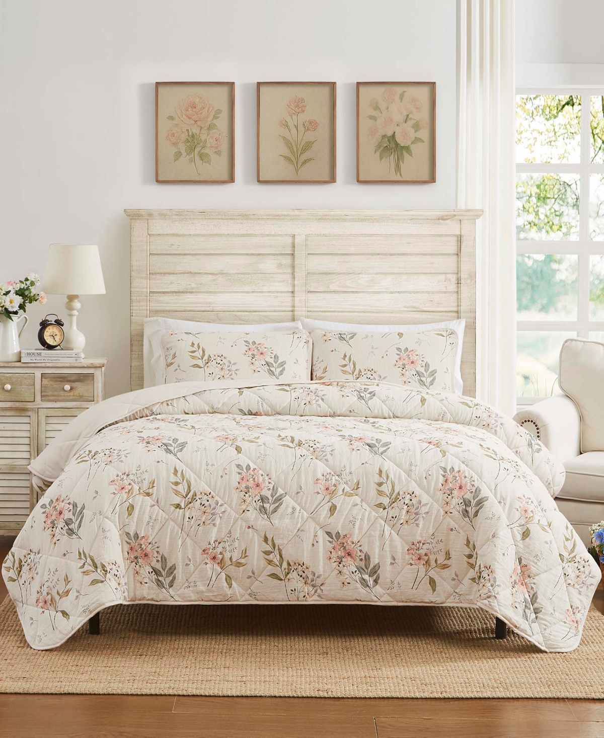 Click here for Avanti Wildflowers Reversible 3-Pc. Quilt Set  Kin... prices