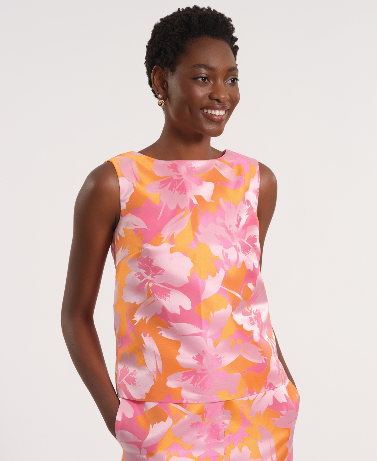 Click here for Isaac Mizrahi Womens Sleeveless Boat Neck Floral T... prices