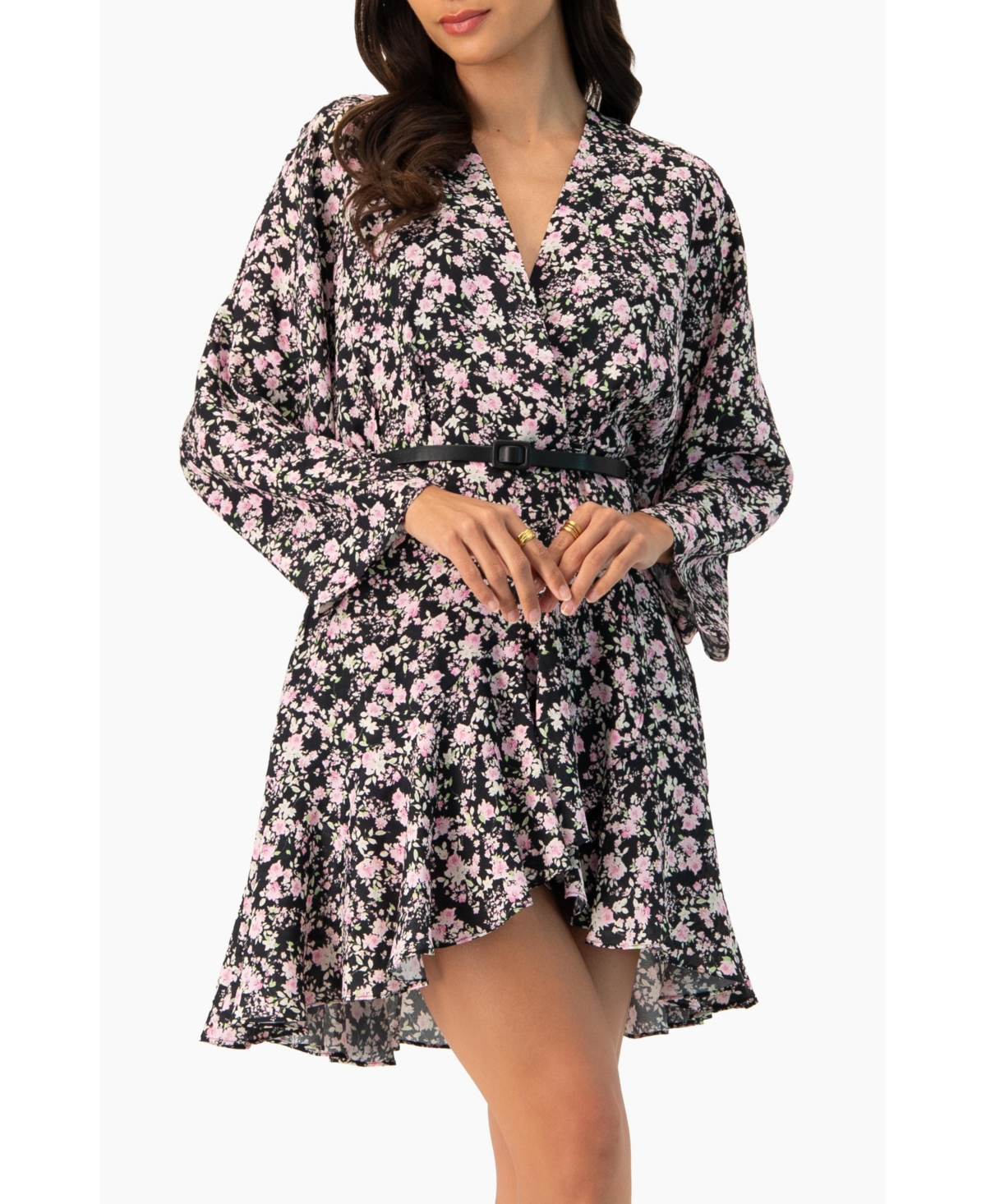 Click here for Ivonne Womens Dolan Sleeve Short Floral V-Neck Dre... prices