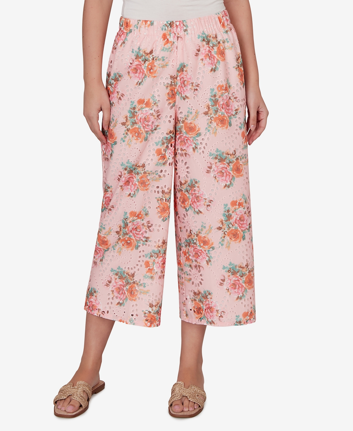 Click here for Ruby Rd. Petite Floral Eyelet Pull-On Capri Pants... prices
