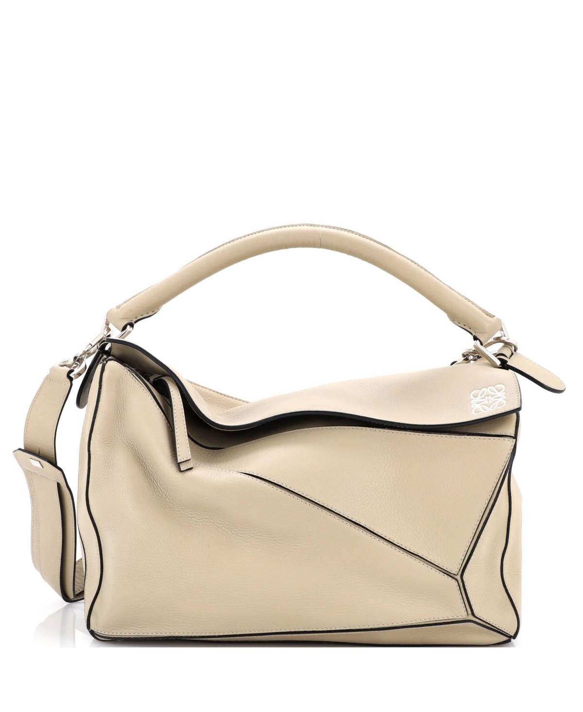 Click here for Pre-Owned Loewe Large Puzzle Bag Leather - Natural prices
