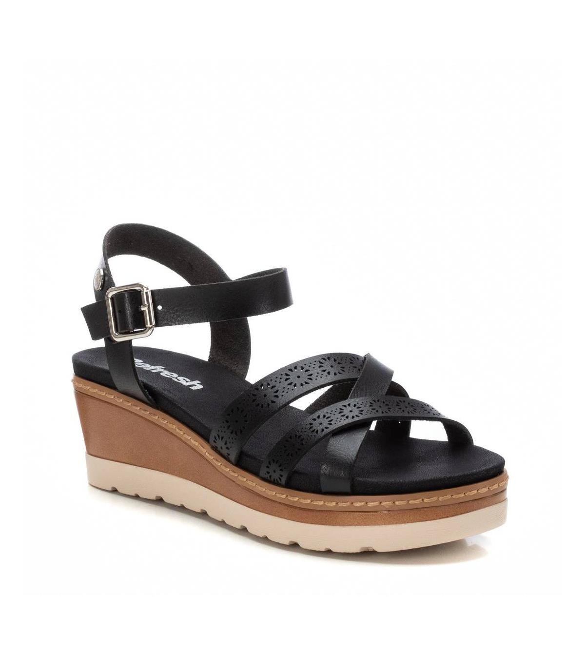 Click here for Refresh By Xti Womens Flat Sandals - Black prices