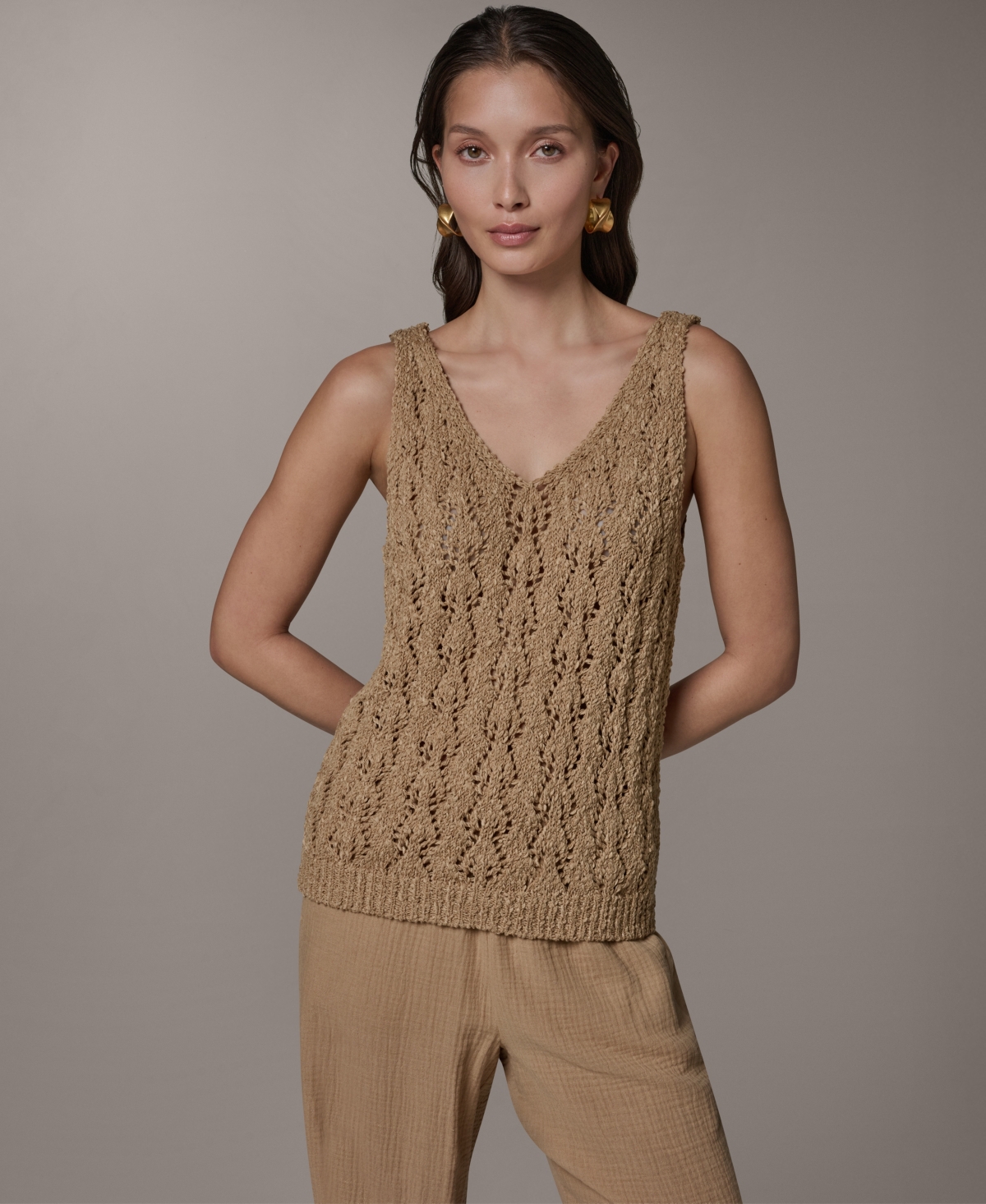 Click here for Donna Karan Weekend Womens Double V-Neck Tank Top... prices