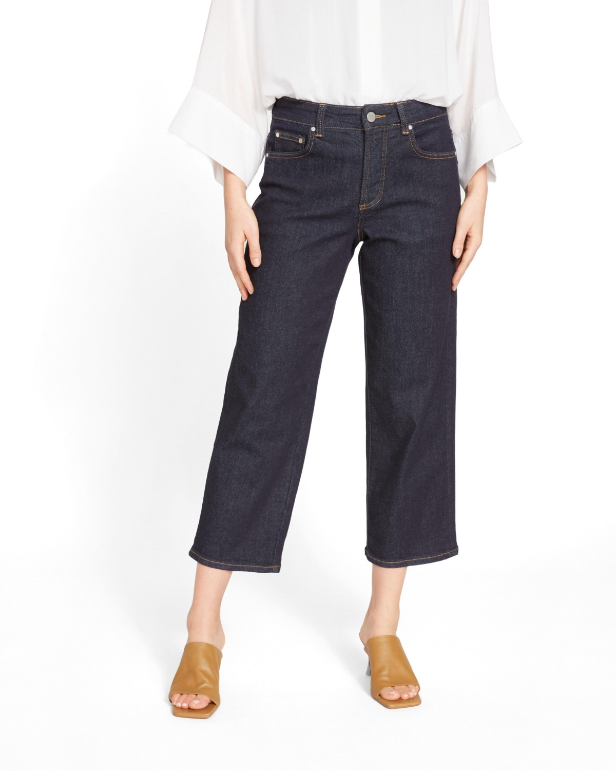 Click here for Universal Standard Womens Bae Boyfriend Crop Jeans... prices
