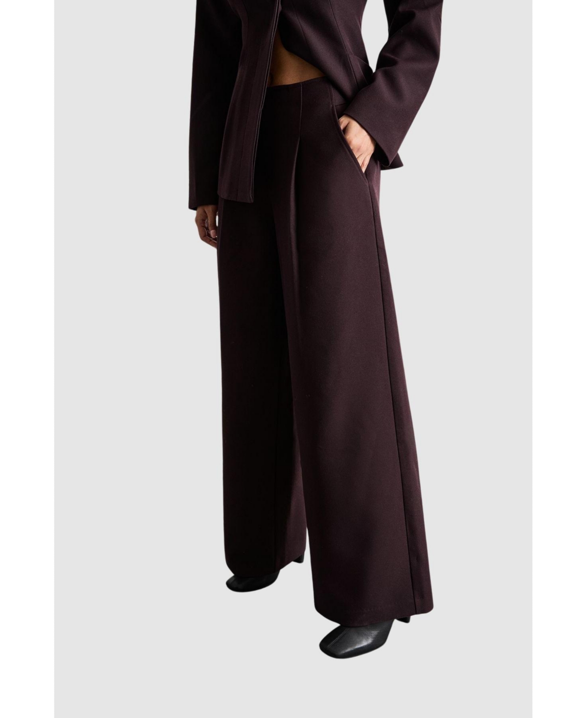 Click here for Warehouse Womens Premium Wide Leg Tailored Trouser... prices
