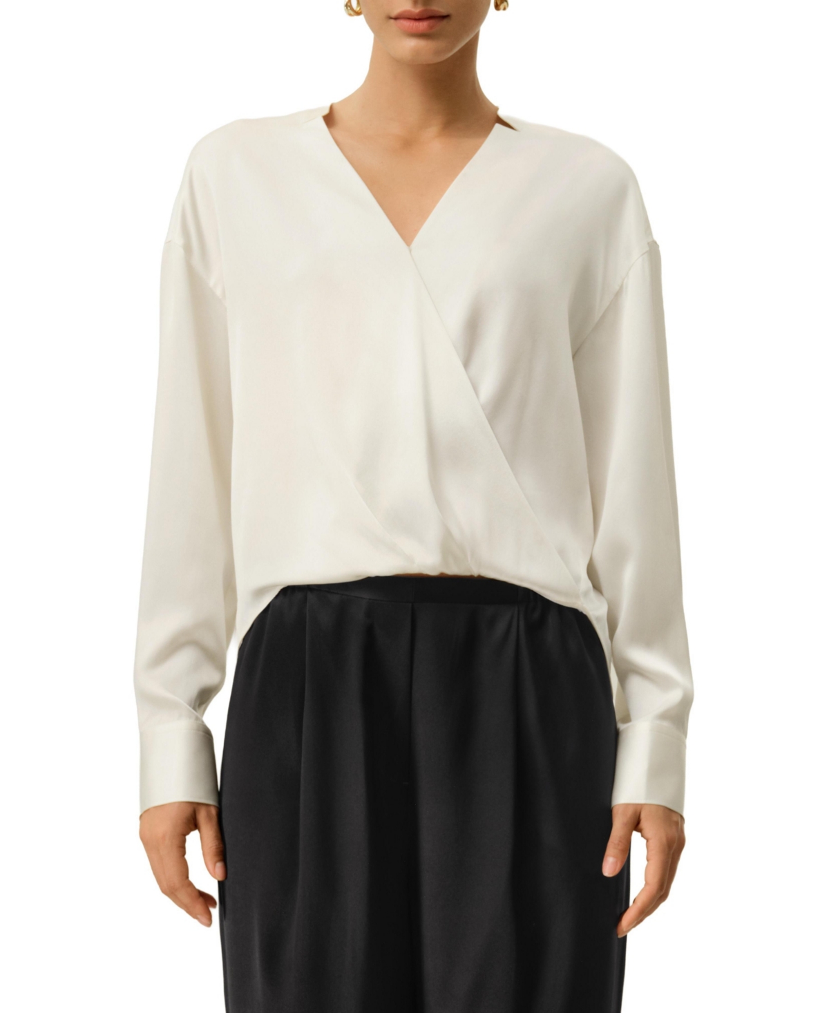 Click here for Lilysilk Womens Silk Charmeuse Regular V-Neck Shir... prices