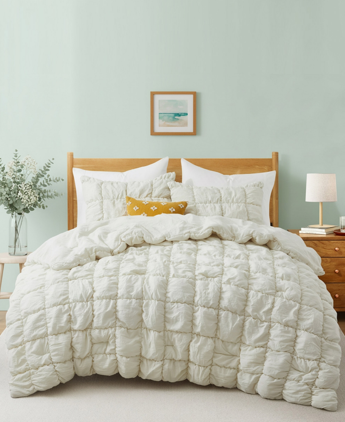Click here for Unikome Modern Style Pintuck All Season Comforter... prices
