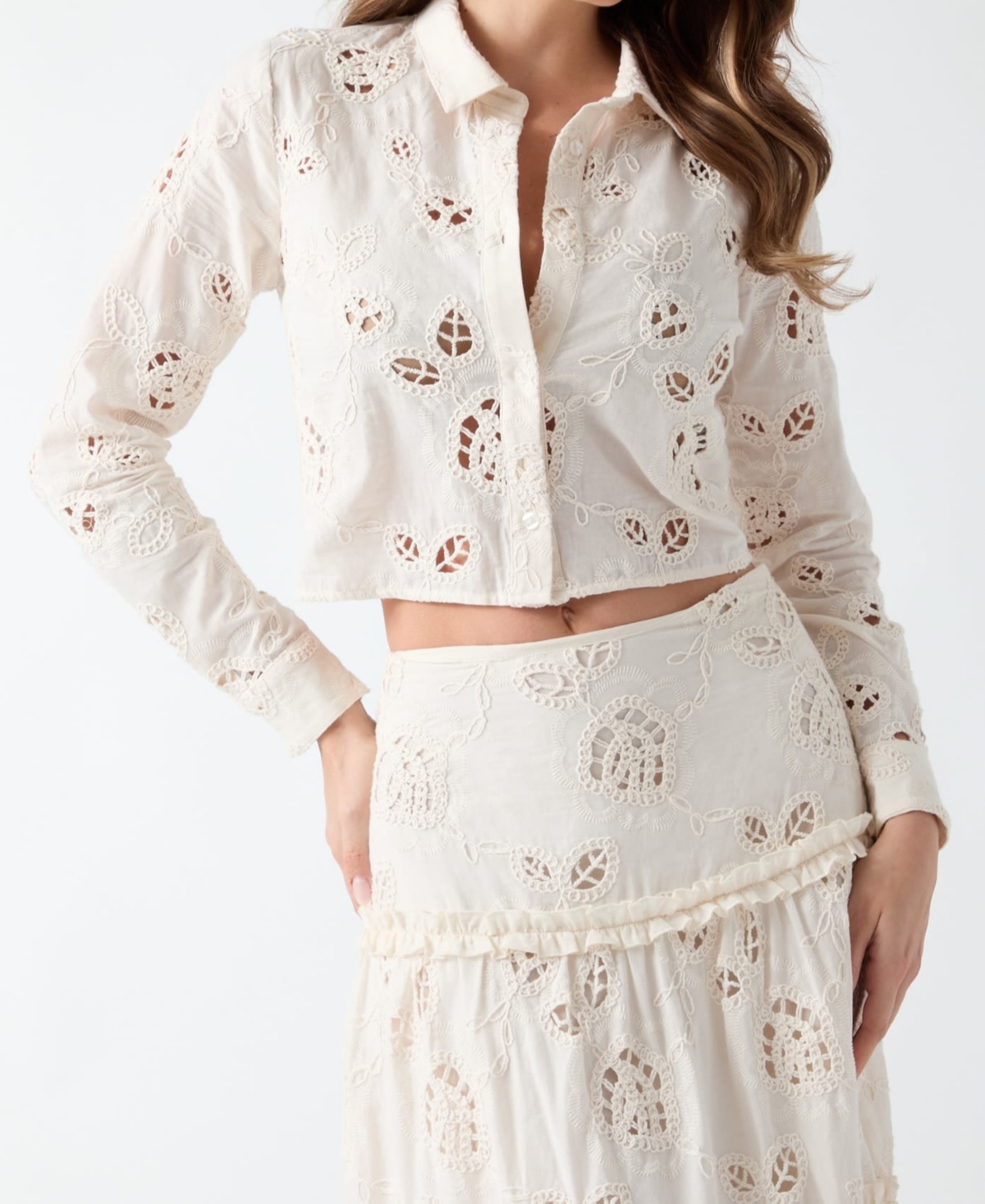 Click here for Guess Womens Lenora Cropped Long-Sleeve Button-Up... prices