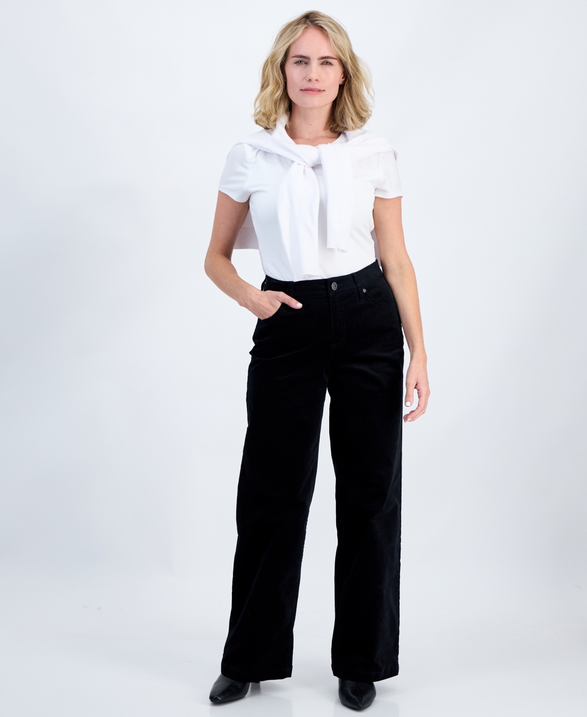 Click here for Style & Co Petite Velveteen High-Rise Wide-Leg Cot... prices