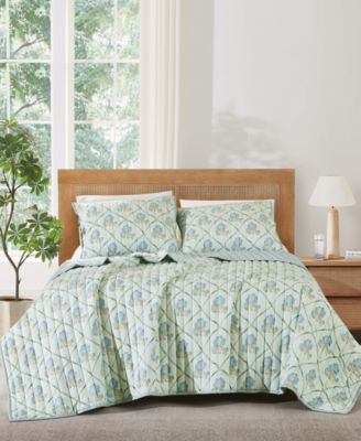 Click here for Brooklyn Loom Olivia Floral 3 Piece Quilt Sets prices