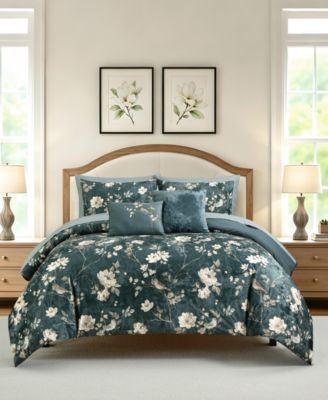 Click here for Macys Midnight Floral All Season Comforter Sets prices
