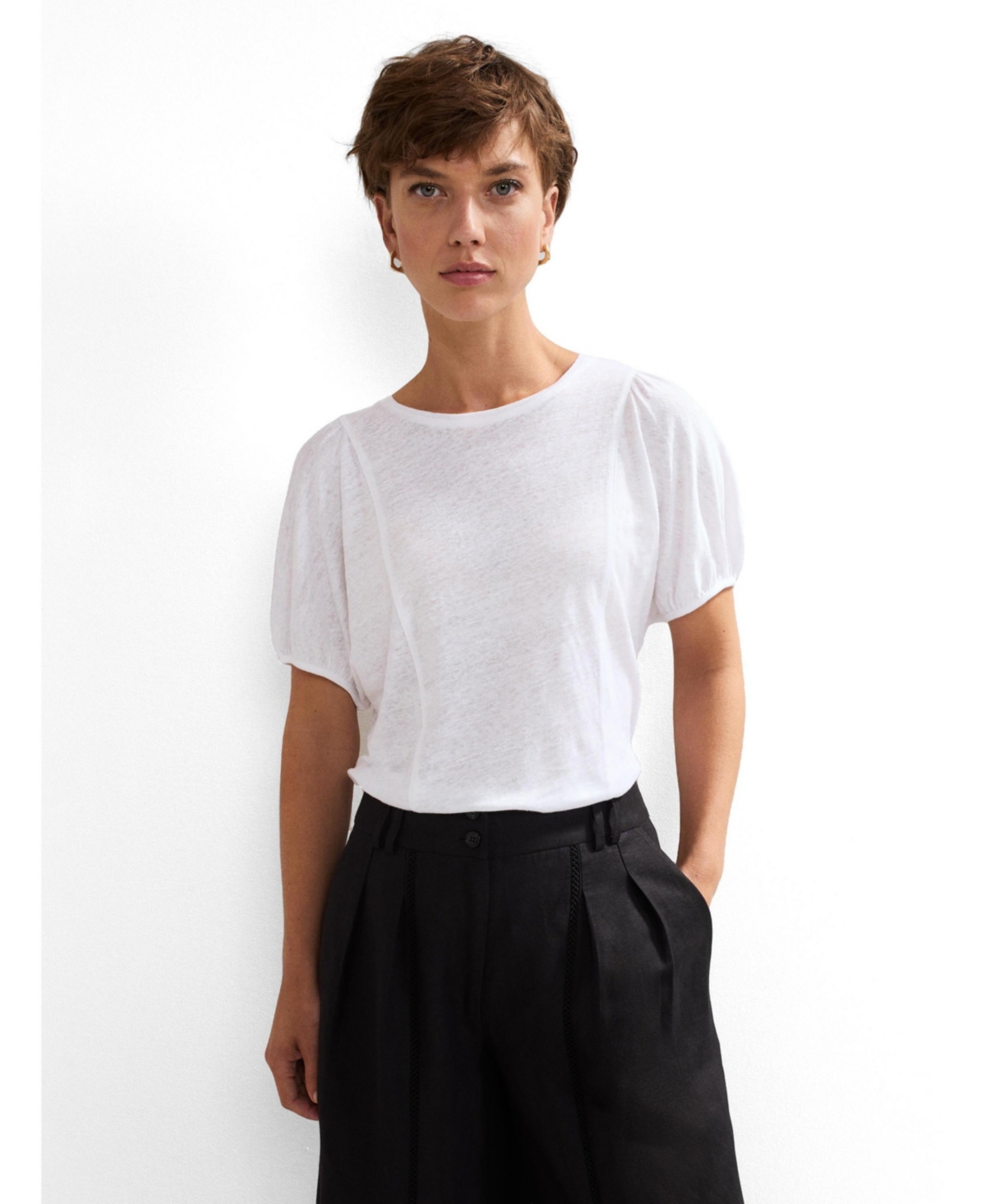 Click here for Phase Eight Womens Arabel Linen Puff-Sleeve T-Shir... prices