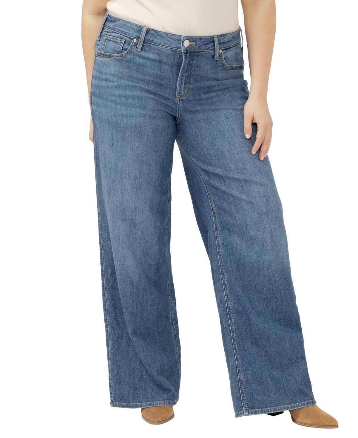 Click here for Silver Jeans Co. Plus Size Suki Mid Rise Wide-Leg... prices