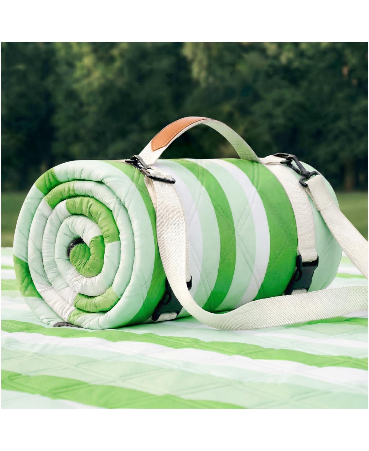 Click here for Piscifun Extra Large Waterproof Sandproof Picnic B... prices