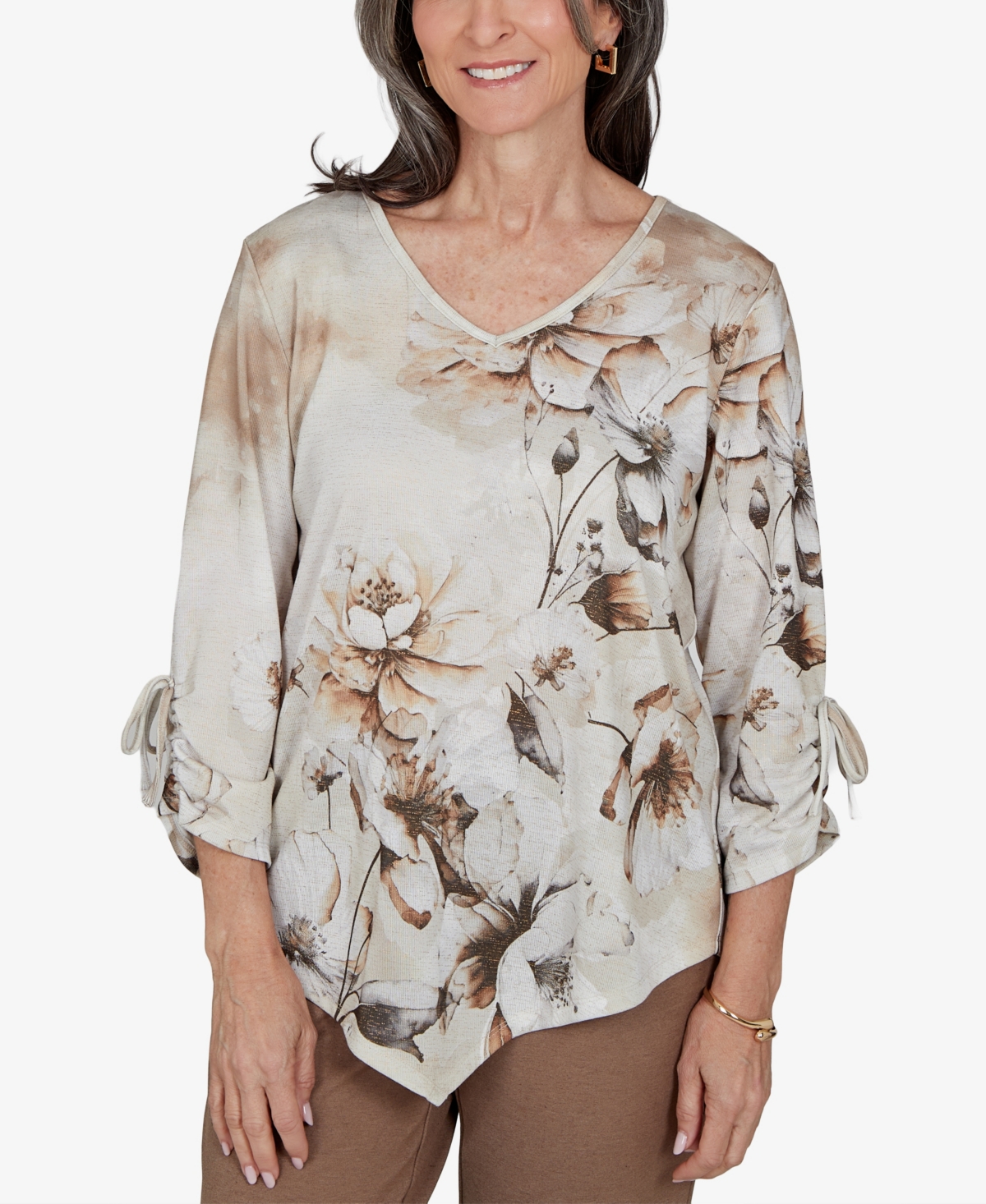 Click here for Alfred Dunner Petite Floral-Print 3/4-Sleeve V-Nec... prices