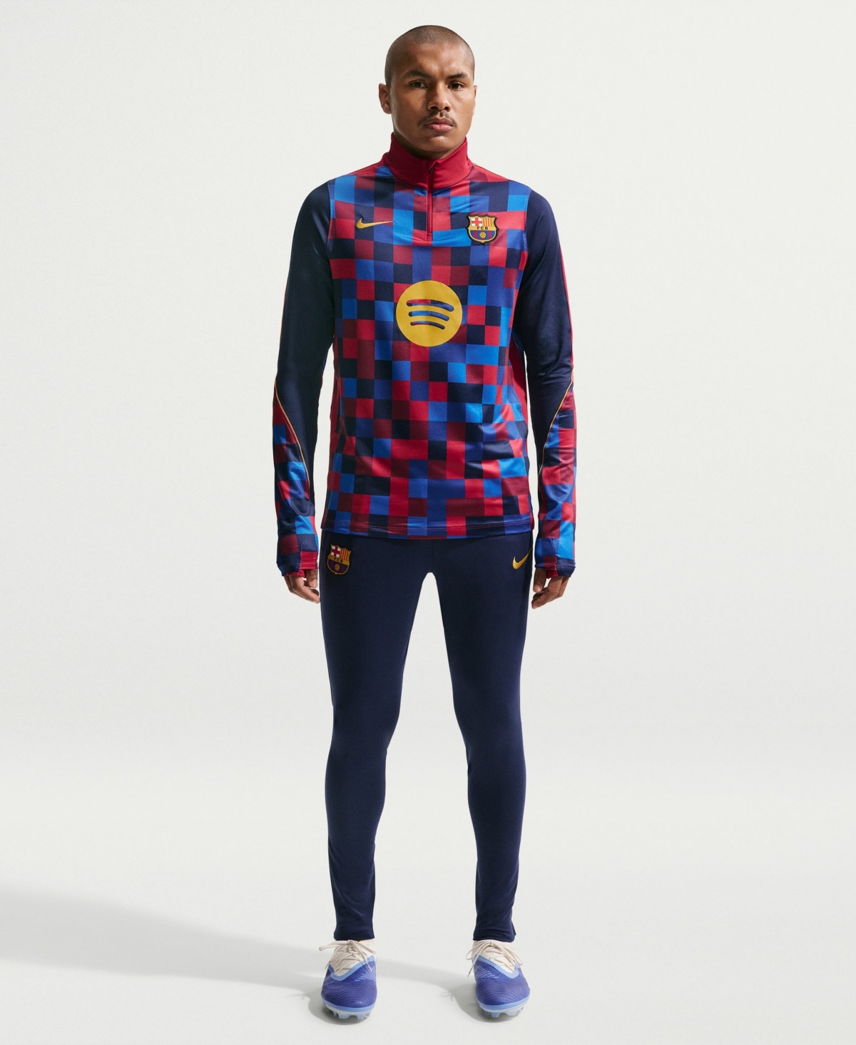 Click here for Nike Mens Red Barcelona 2026/27 Strike Drill Quart... prices