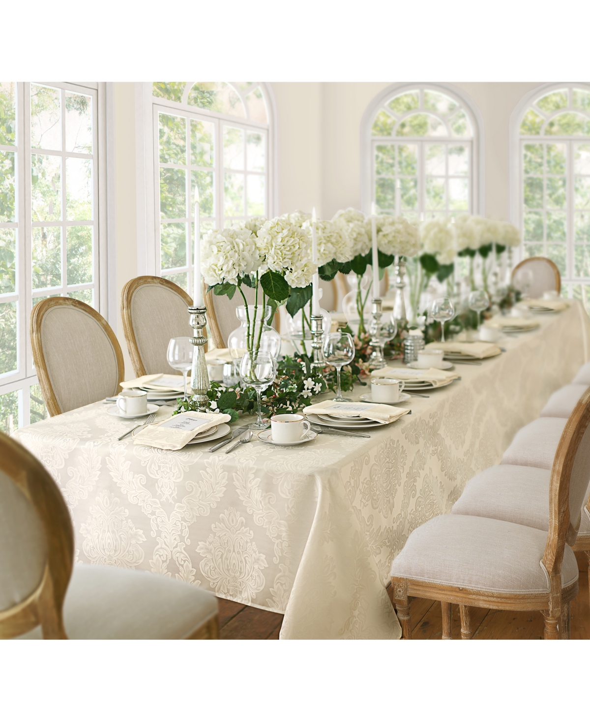 Click here for Elrene Barcelona Damask 60 x 102 Oblong Tablecloth... prices