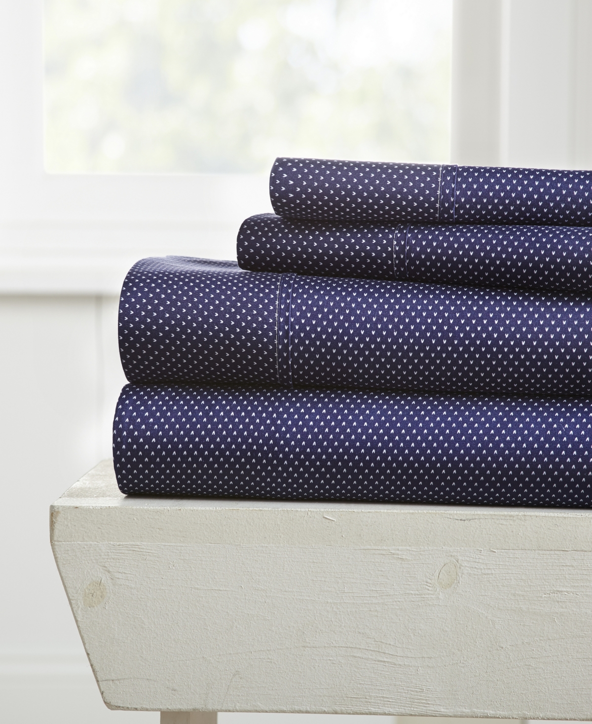 ienjoy Home The Boho & Beyond Premium Ultra Soft Pattern 4-Pc. Sheet Set  King - Navy Hearts