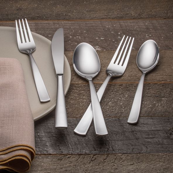 Farberware Cayenne Satin Mirror 20-Piece Flatware Set, Service for 4 ...