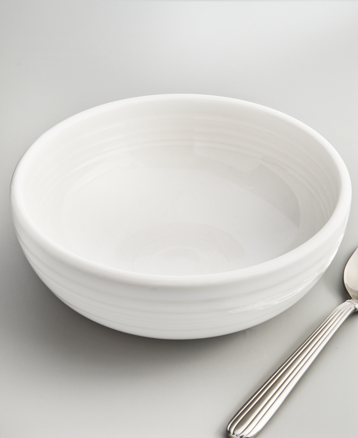 Click here for Fiesta Medium Bistro Bowl 38 oz. - White prices