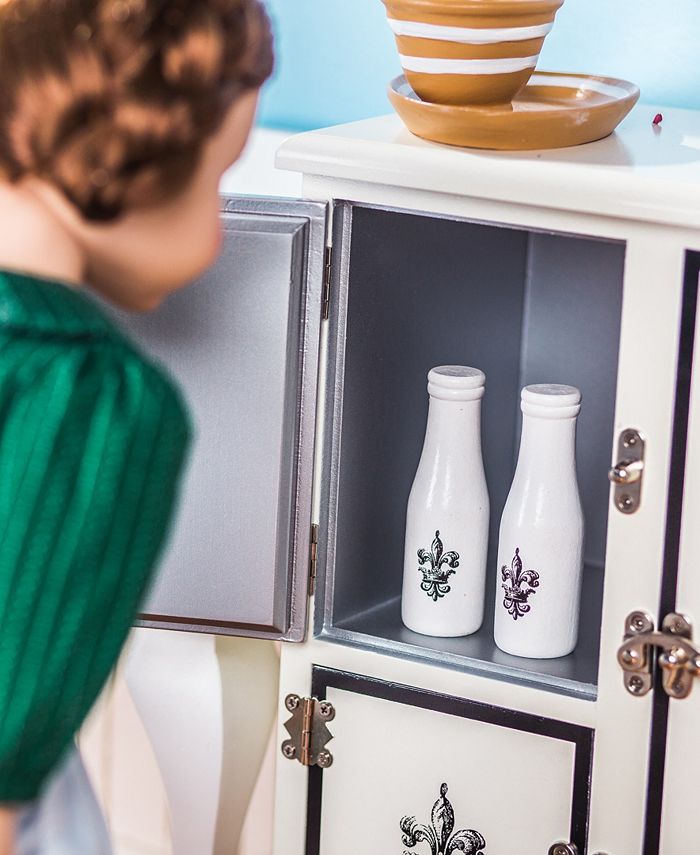 The Queen's Treasures 1930's American Style Icebox With Milk, Eggs and ...