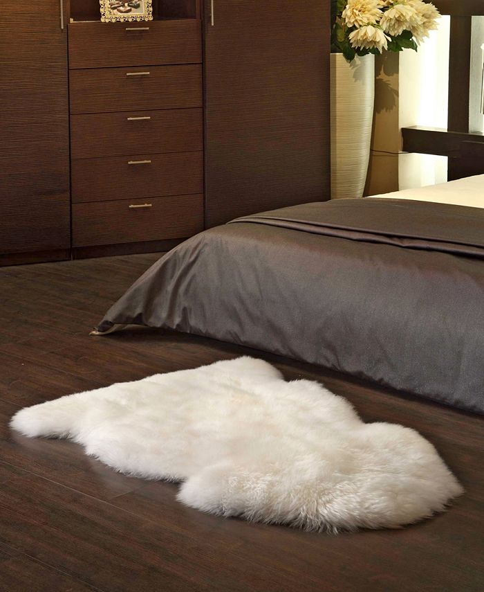 Shear Style Classic Long Wool Single Pelt Rug, 2' x 3' - Macy's