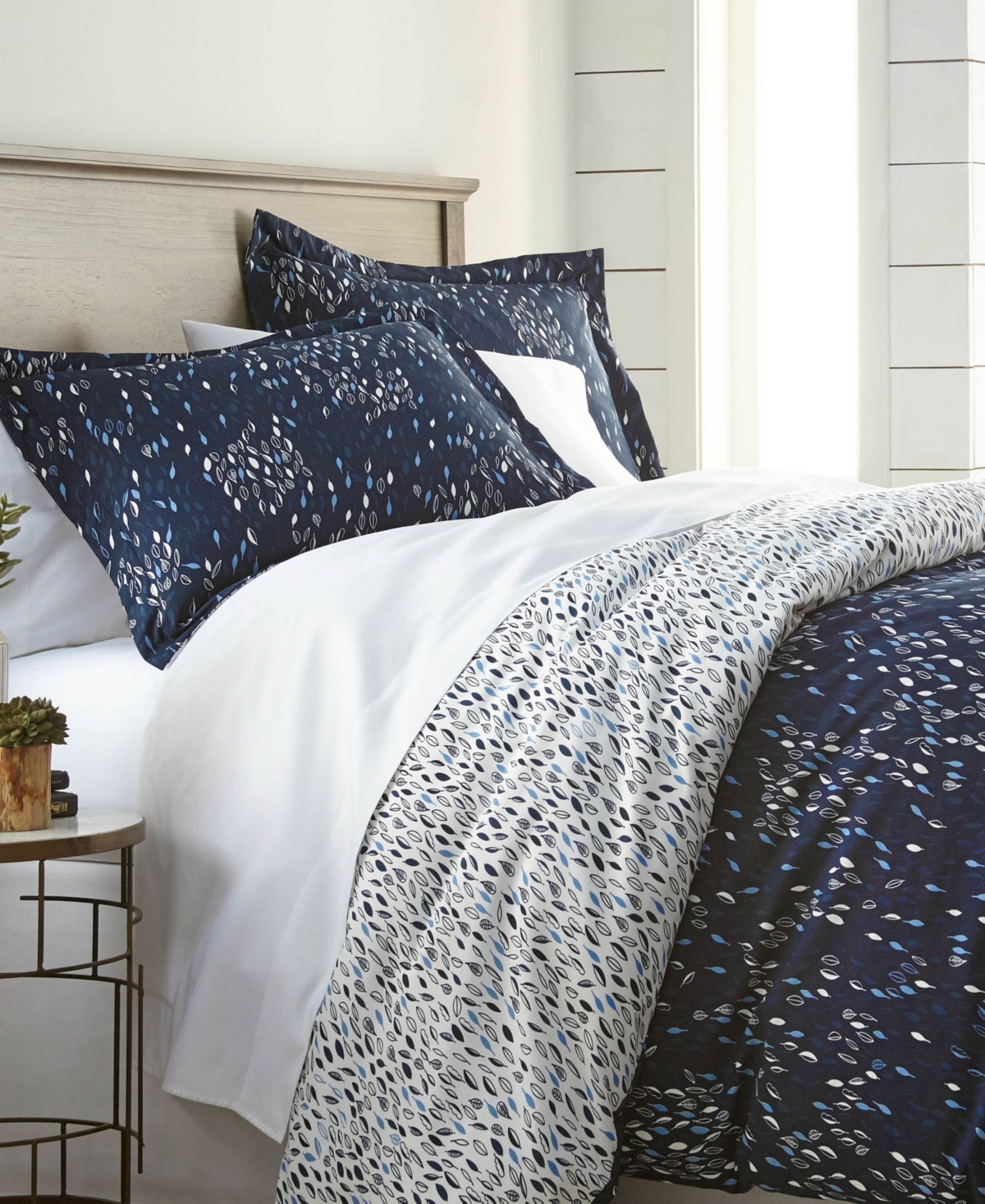 Click here for Southshore Fine Linens Premium Ultra Soft Botanica... prices