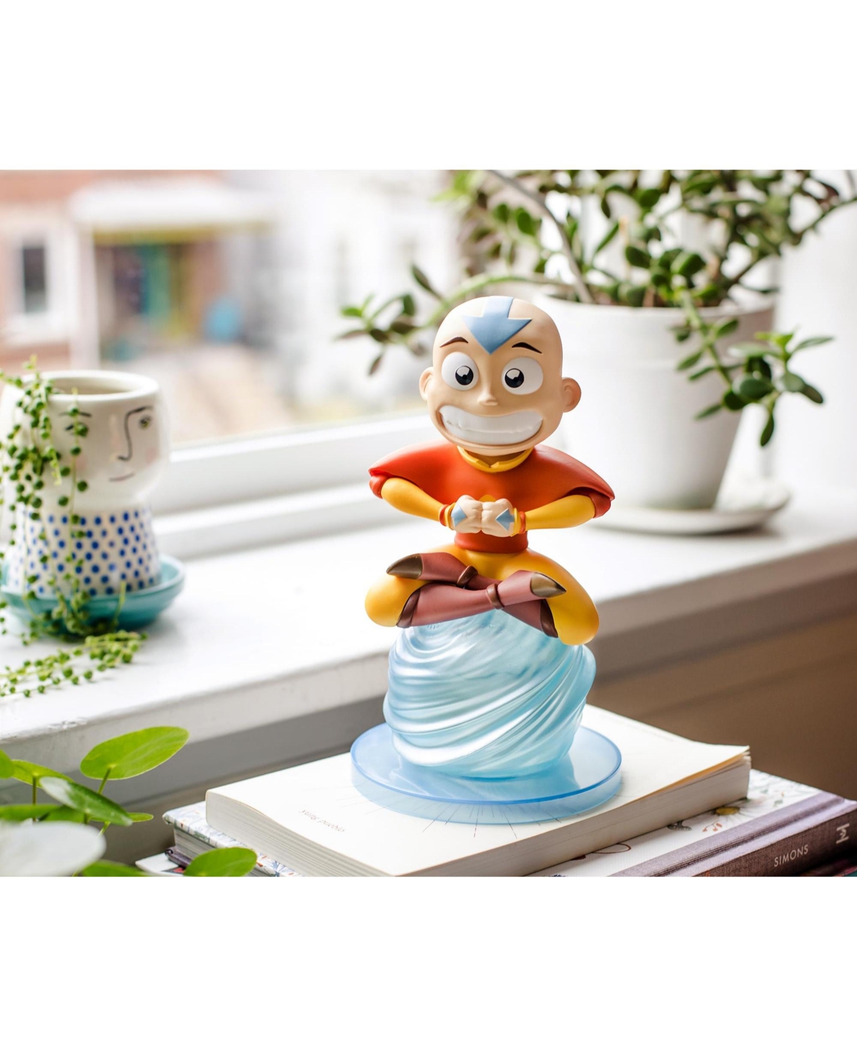 Surreal Entertainment Avatar: The Last Airbender Aang Figure Garden ...