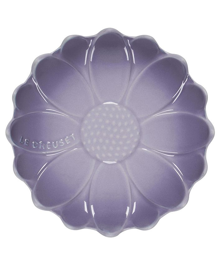 Le Creuset 5.5" Stoneware Flower Shaped Spoon Rest - Macy's