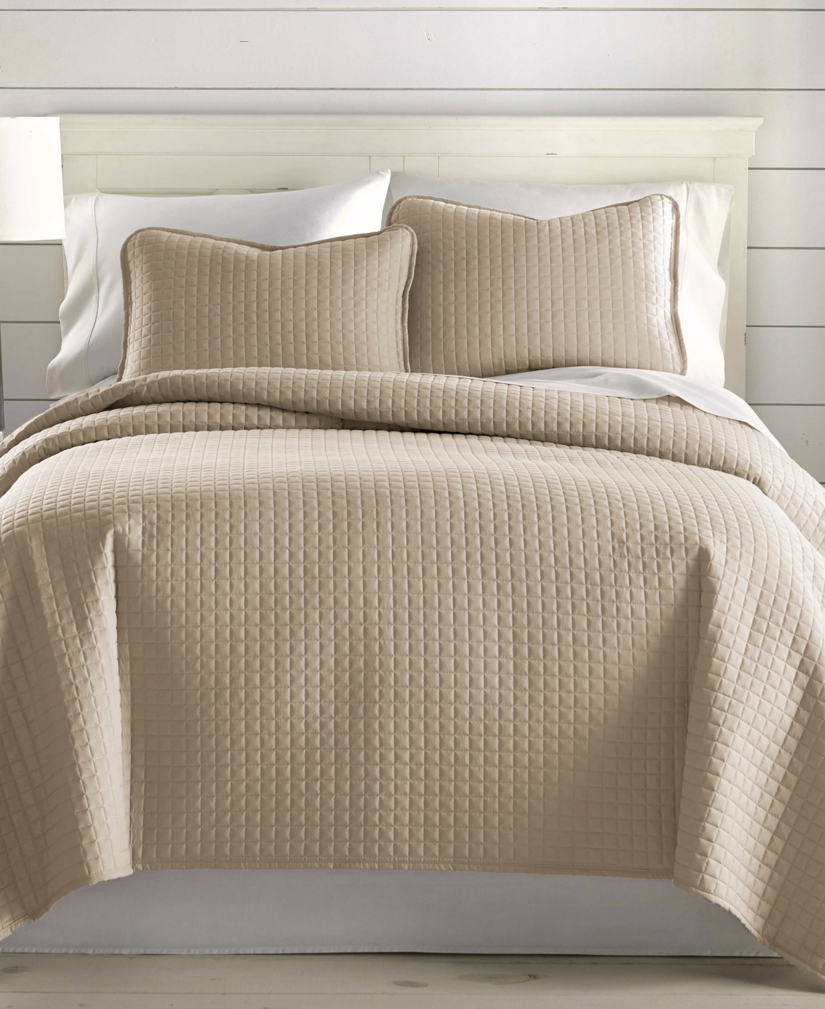 Click here for Southshore Fine Linens Oversized Lightweight 3-Pc.... prices