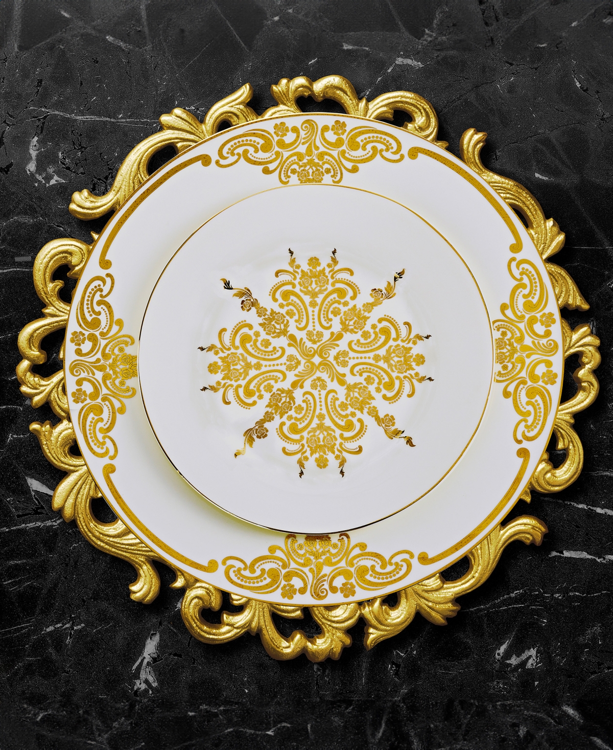 Godinger Baroque 12pc Dinnerware Set In Gold | ModeSens