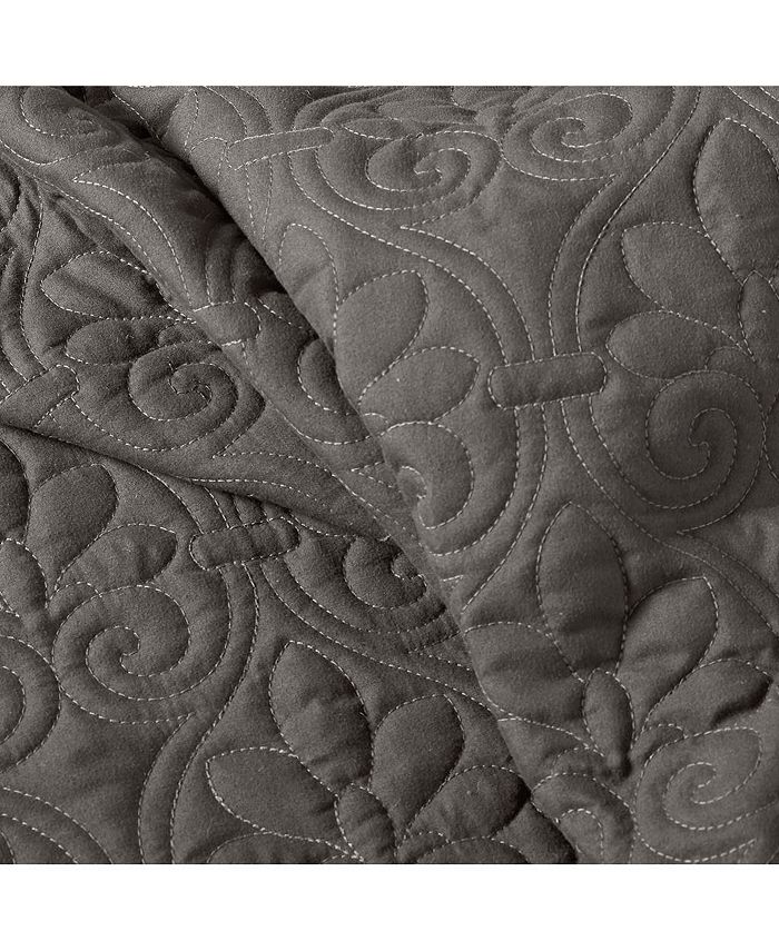 Gracie Mills Sandy 3 Piece Split Corner Classic Pleated Quilted Bedspread Set, Queen - Macy's