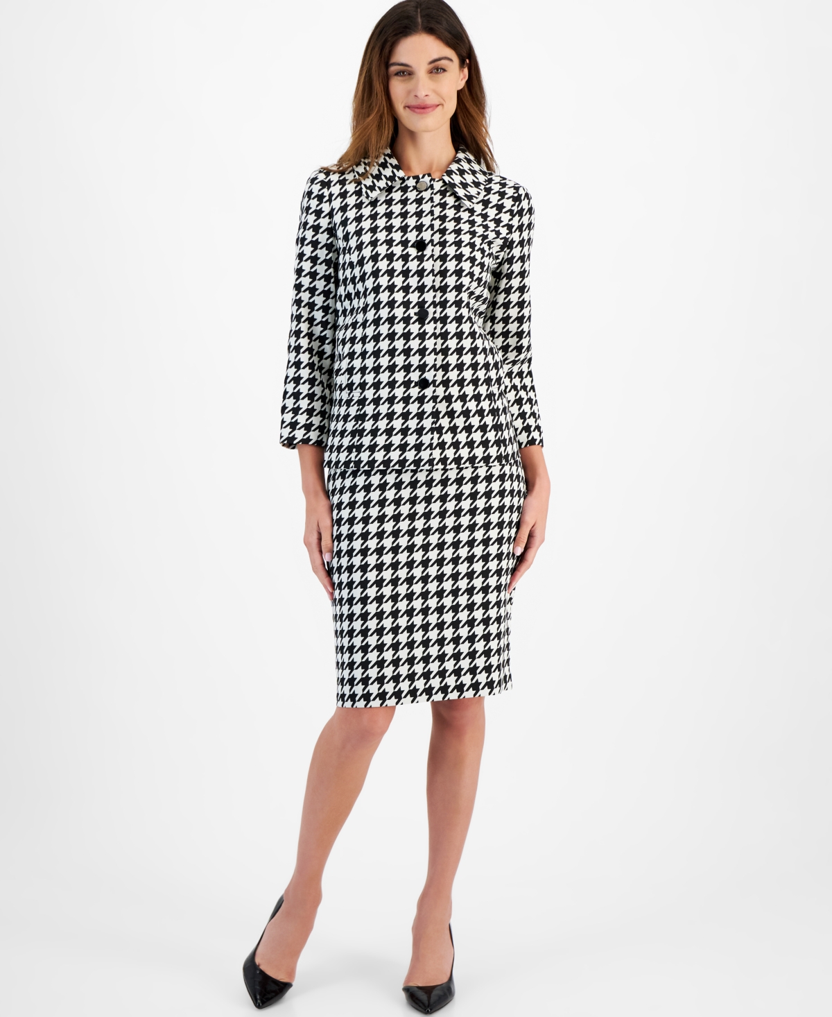 Click here for Le Suit Womens Spread Collar Jacket & Pencil Skirt... prices