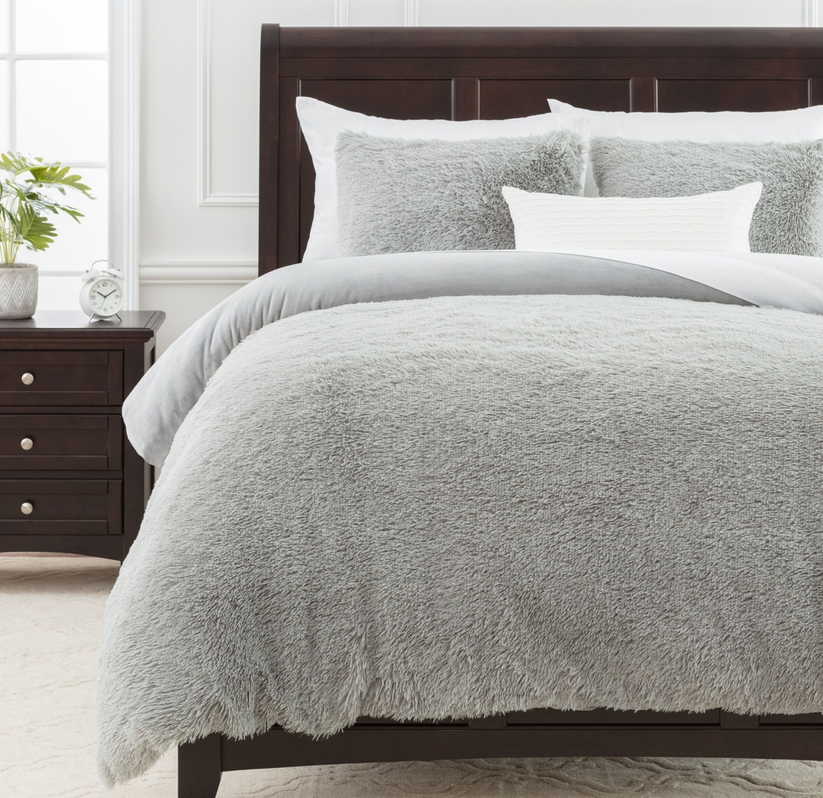 Click here for Chanasya Premium Faux Fur Duvet Cover Set - Faux F... prices