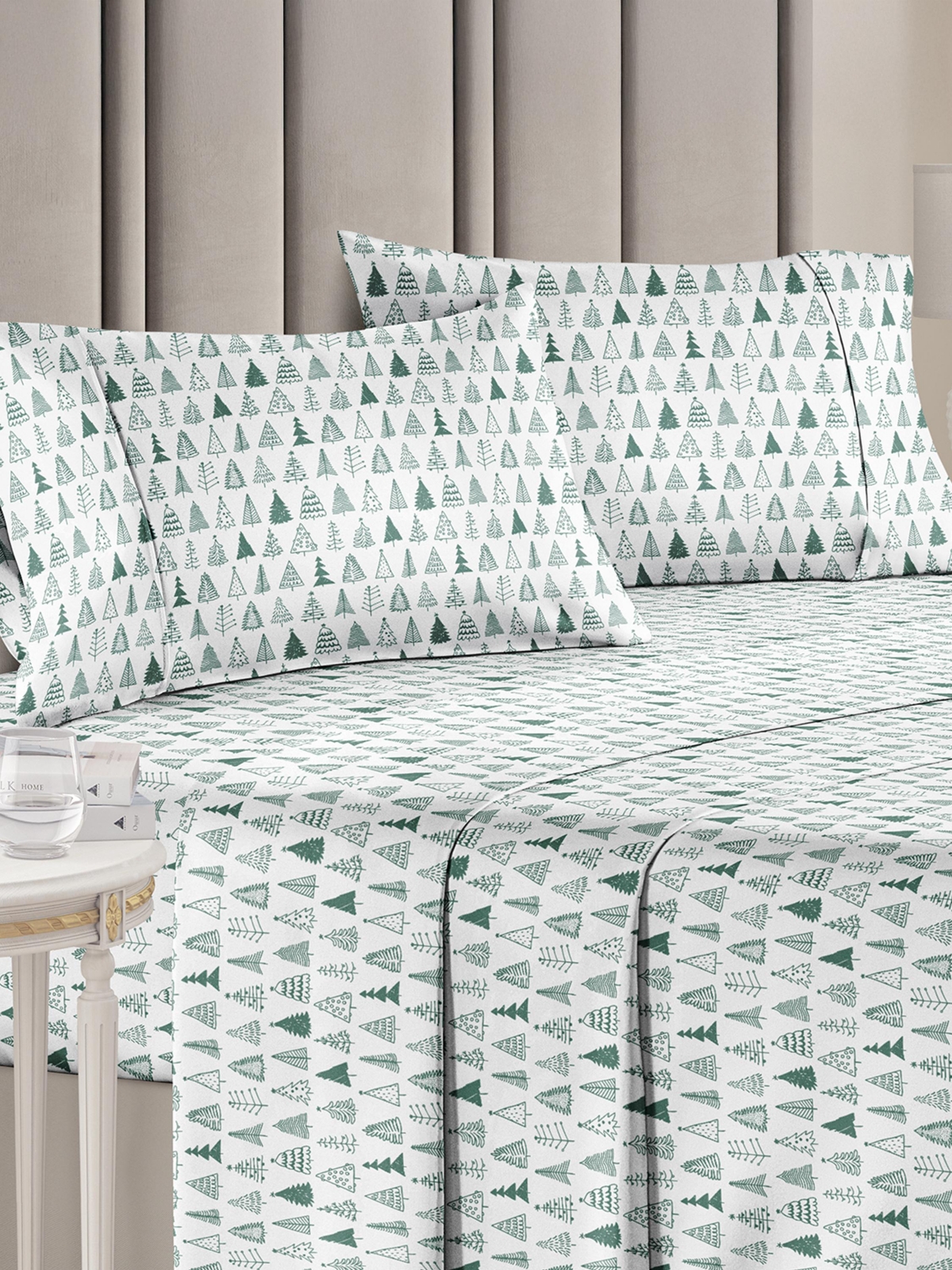 Click here for Christmas 4 Piece Microfiber Sheet Set (Full / Tru... prices
