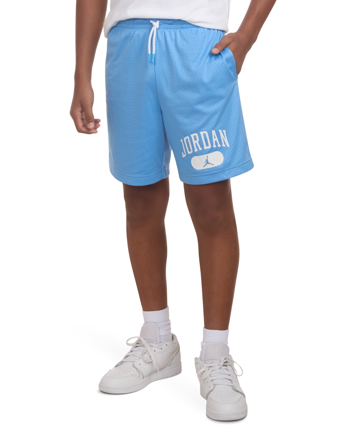 Click here for Jordan Big Boys Mesh Logo Shorts - University Blue prices