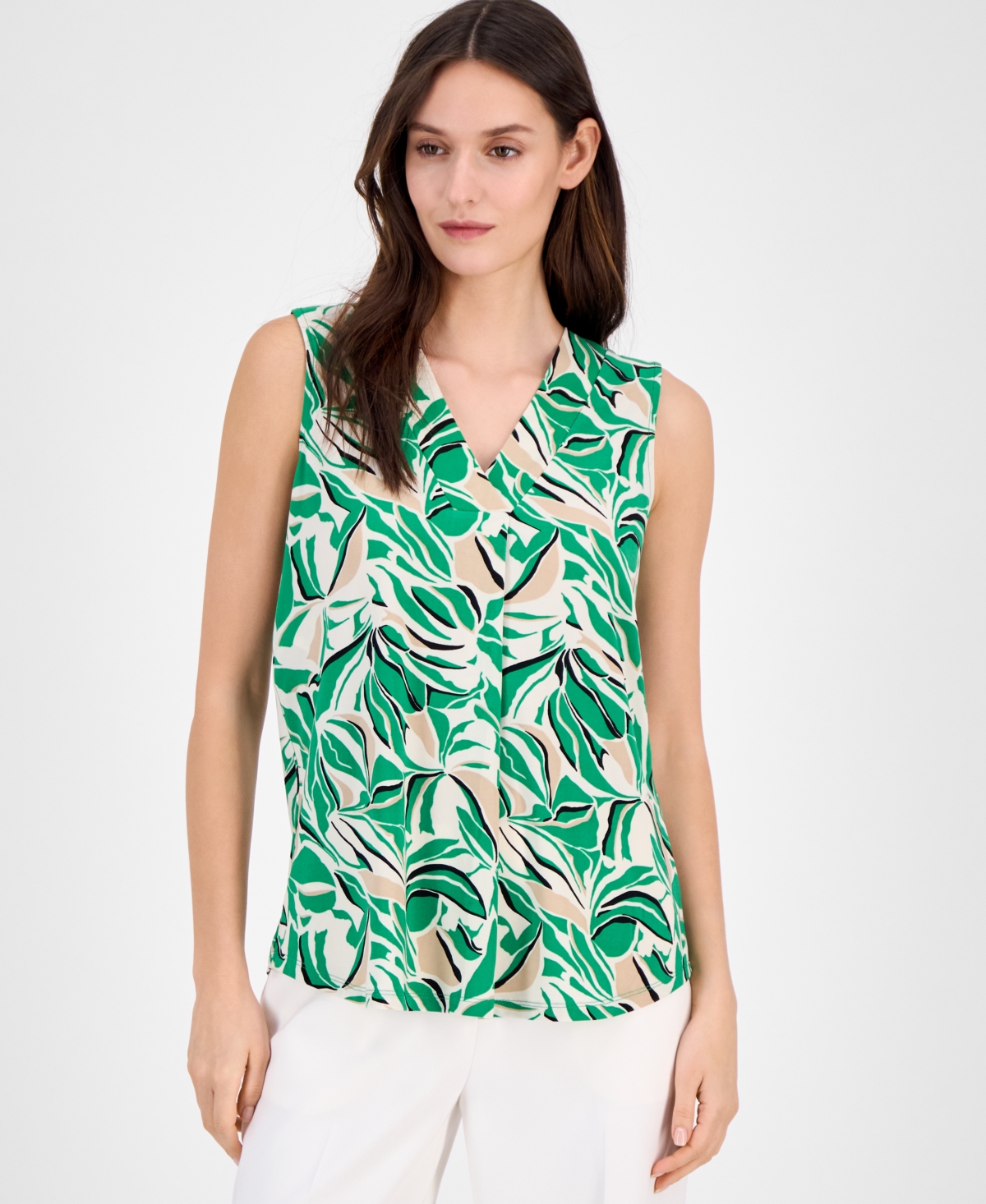 Click here for Anne Klein Womens Printed Sleeveless V-Neck Shell... prices
