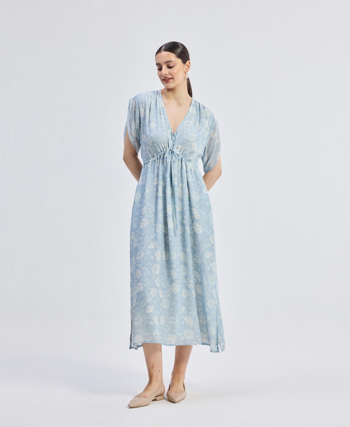 Click here for Reistor Womens Maxi Gathered Dress in Blue Florals... prices