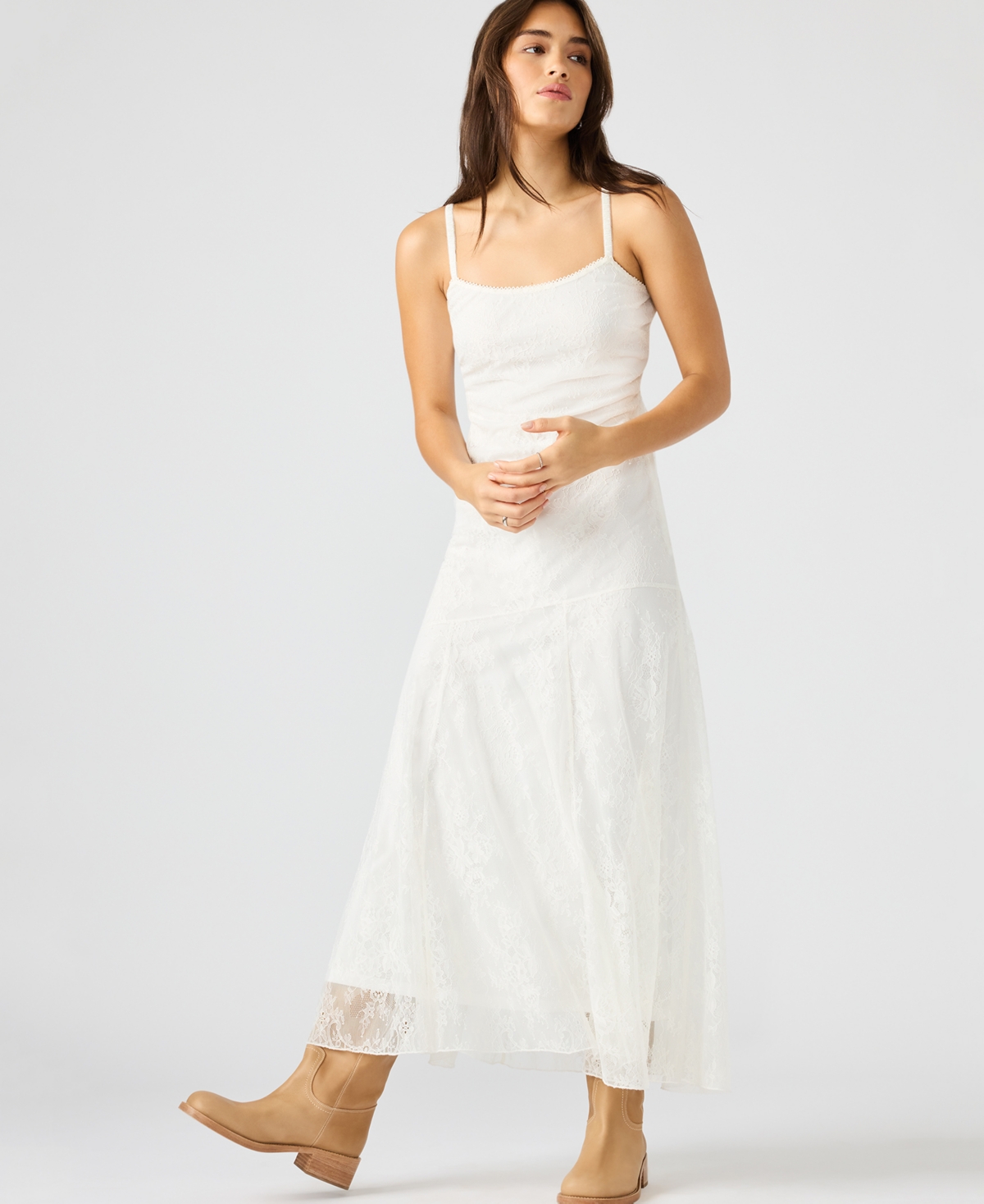 Click here for Steve Madden Womens Veera Sleeveless Chantilly Lac... prices