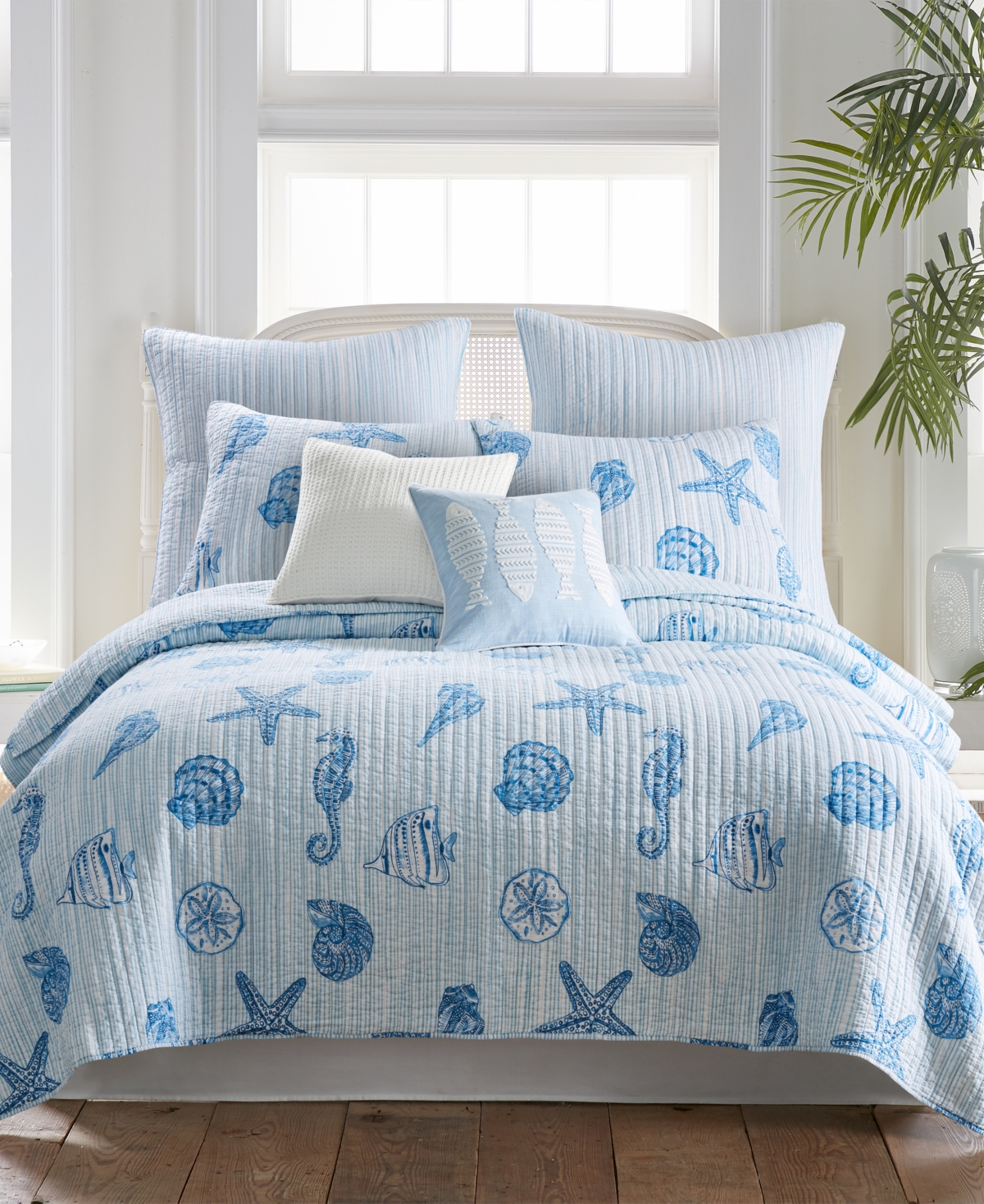 Click here for Levtex Sandy Cove Reversible 3-Pc. Quilt Set  Full... prices
